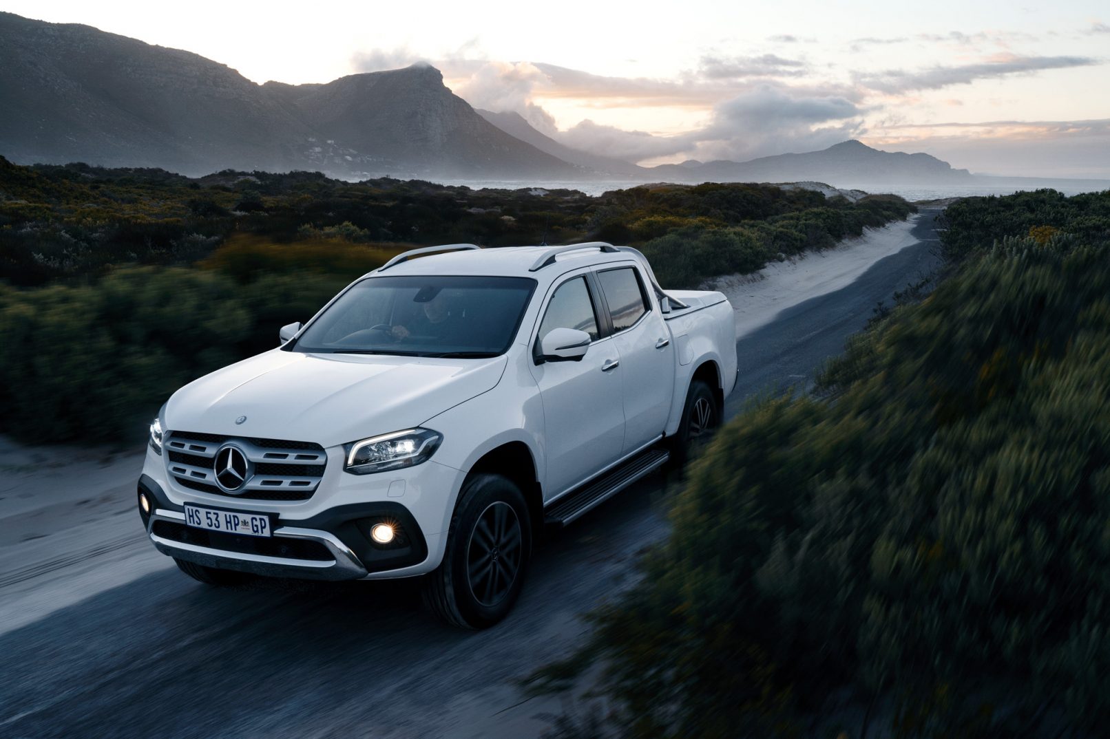 MERCEDES X-CLASS – Lars Schneider